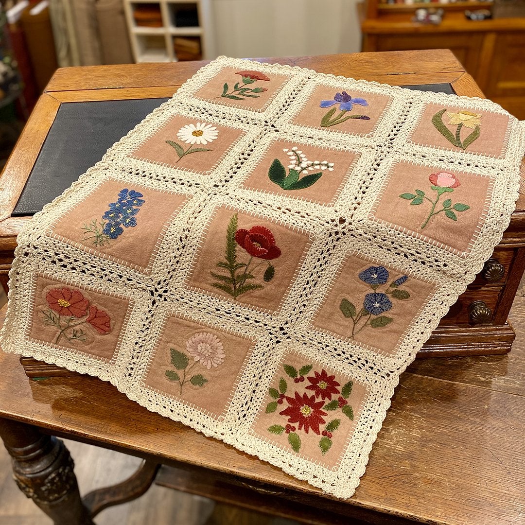 Birth Flower Applique Pattern | Tulip Cottage Quilts