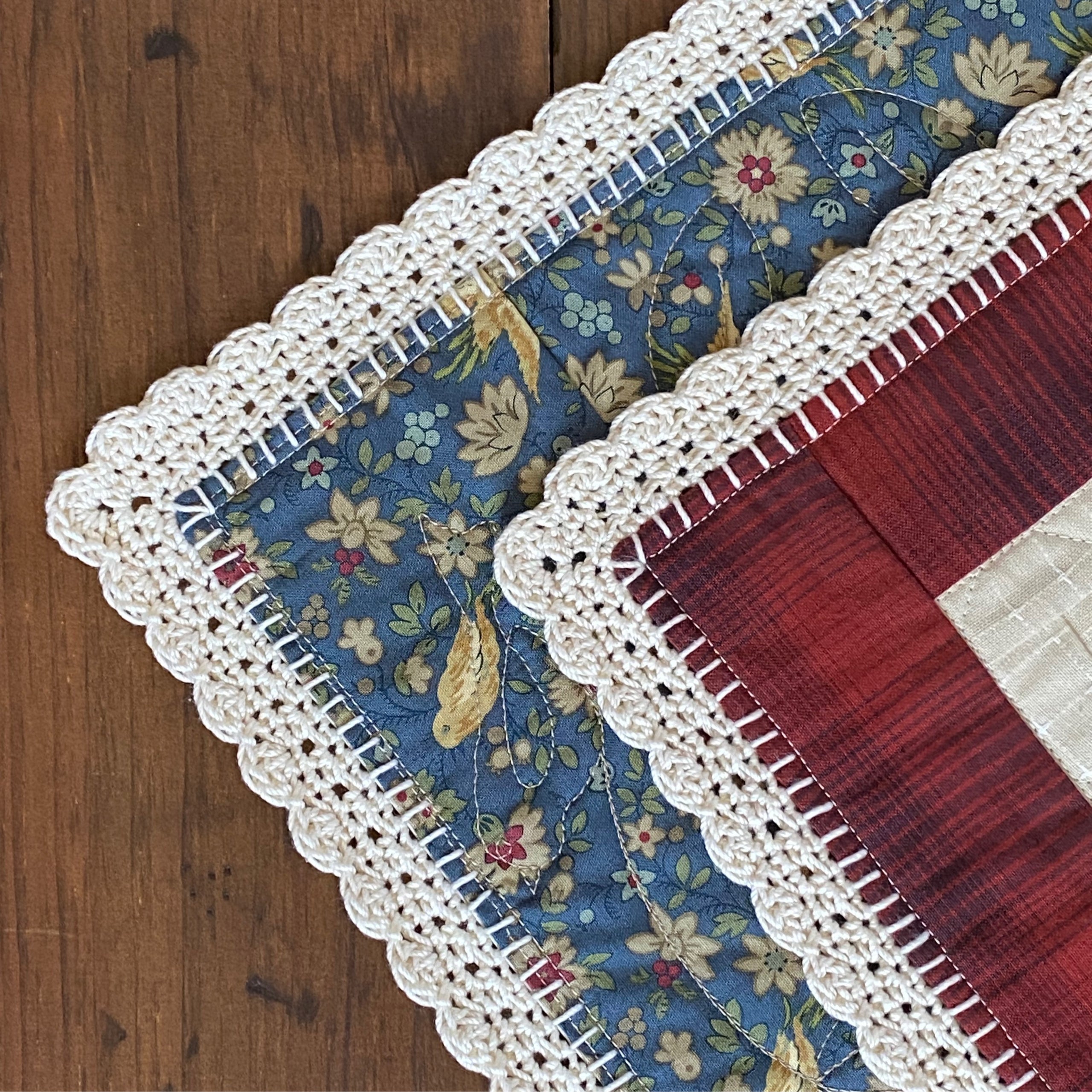 Scalloped Crochet Border Pattern | Tulip Cottage Quilts